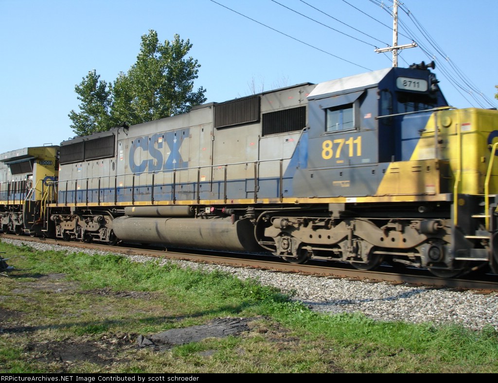 CSX 8711 running forward EB on the "West Shore Branch"